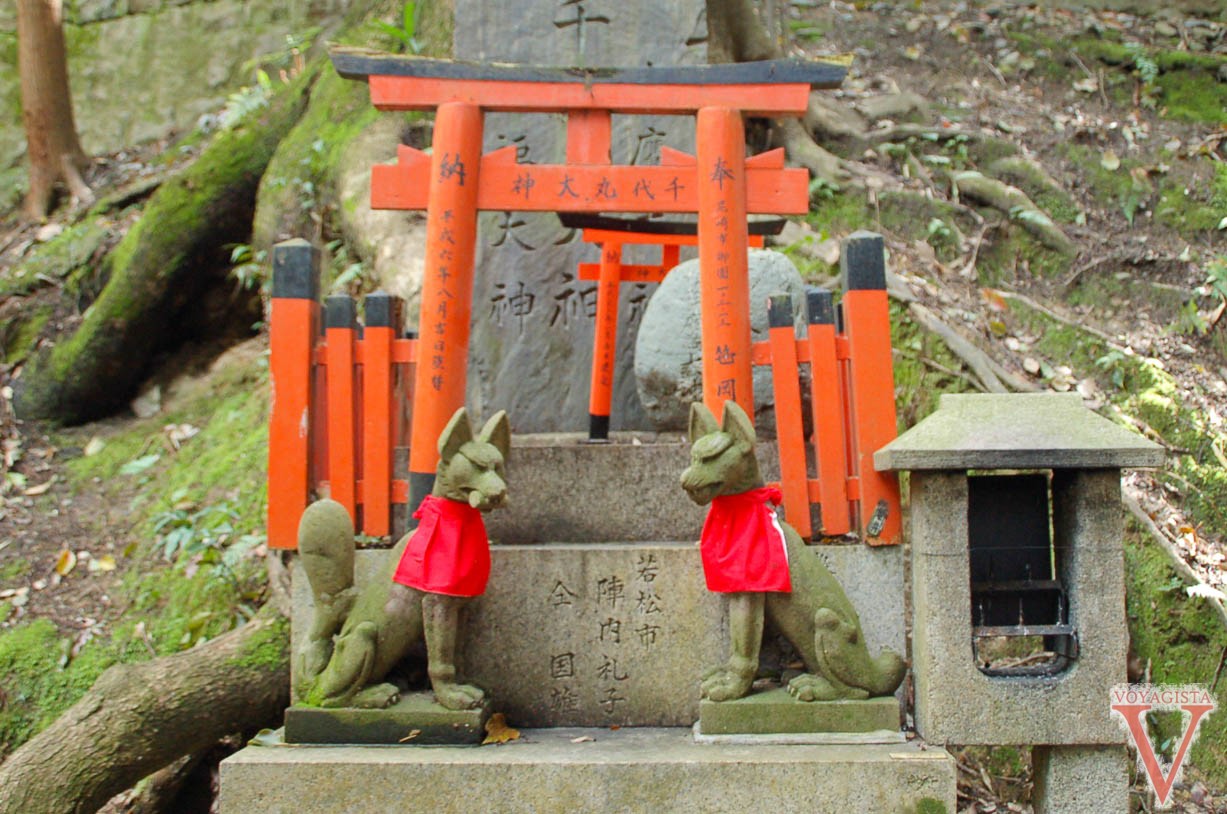 Kyoto and the Torii tunnels of Fushimi Inari – VOYAGISTA